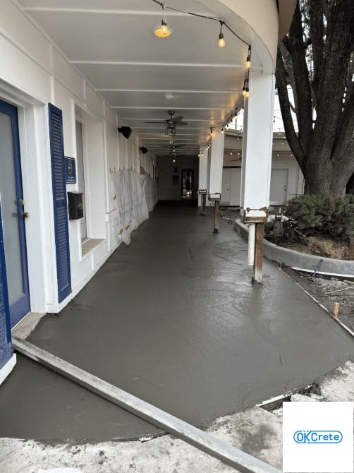 Decorative Commercial Concrete Project: Sidewalk, Walkways, and Courtyard